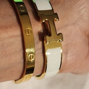 Hailey | Jewelry | Gold Love You Screw Bracelet And White H Hailey ...